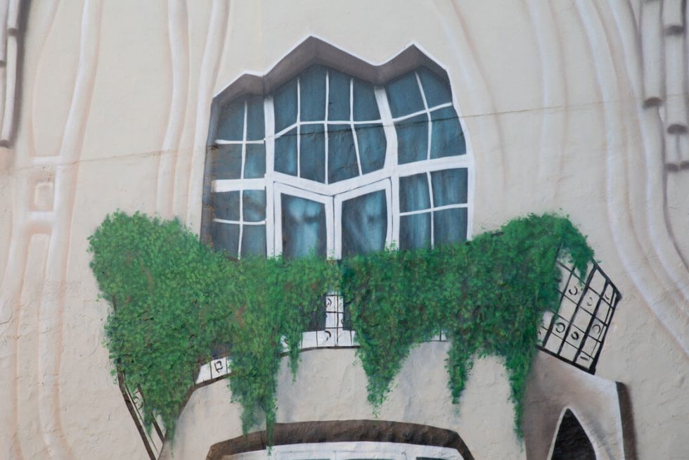 Cosimo Cheone joue avec les formes et l’architecture pour créer un ...